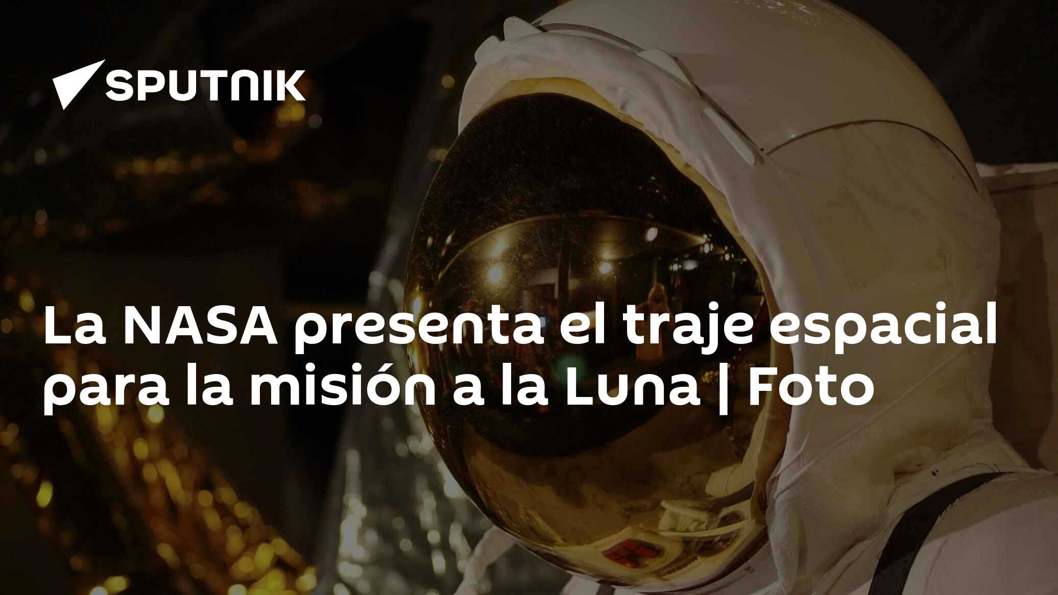 La NASA presenta el traje espacial para la misión a la Luna | Foto - 15 ...